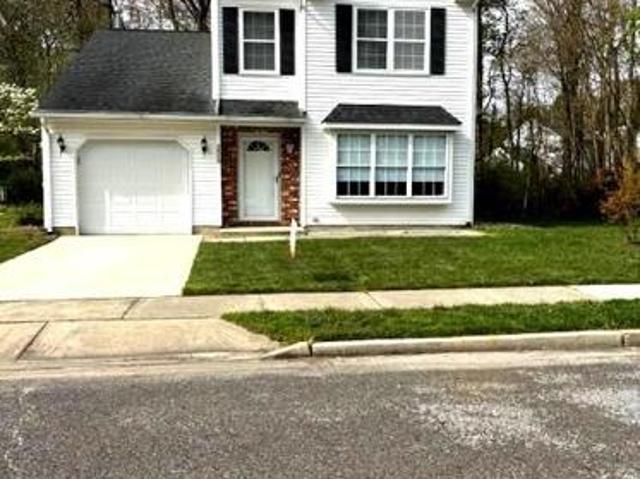 226 Martinique Dr, Monroe Township, NJ 08094