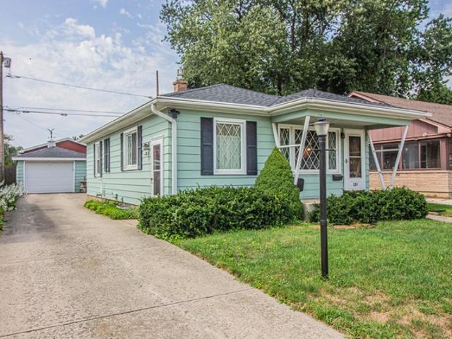 226 Mertens Ave, Racine, WI 53405