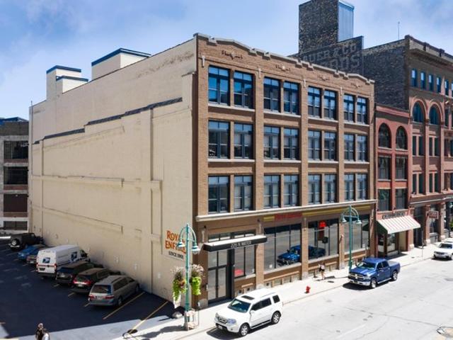 226 N Water St, Milwaukee, WI 53202