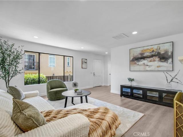 226 N Chandler B