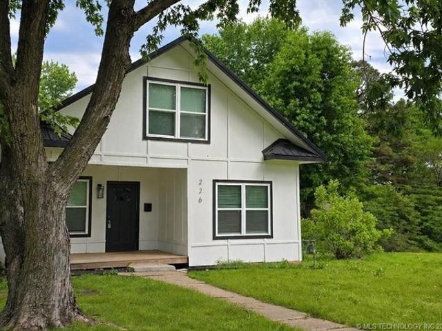 226 S Adair St, Vinita, OK 74301