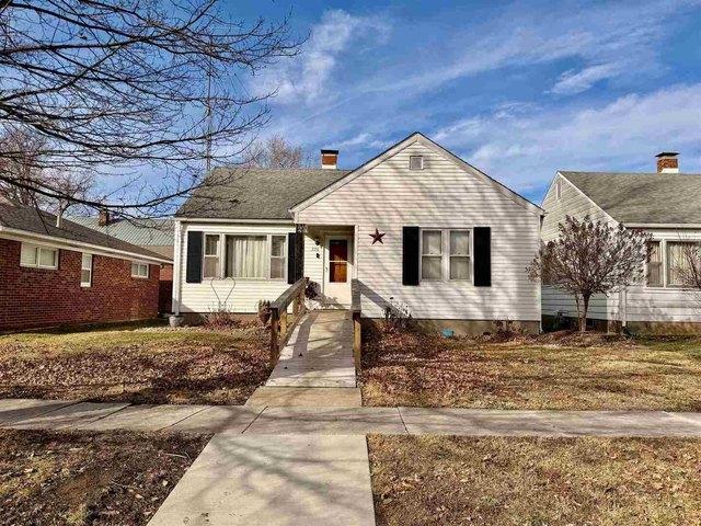226 S Pine St, Centralia, IL 62801
