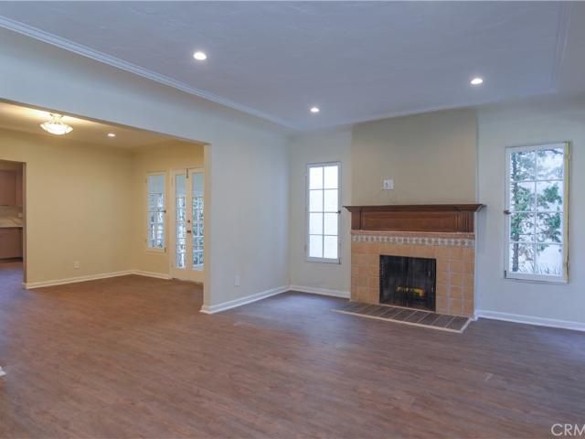 226 S Rexford Drive