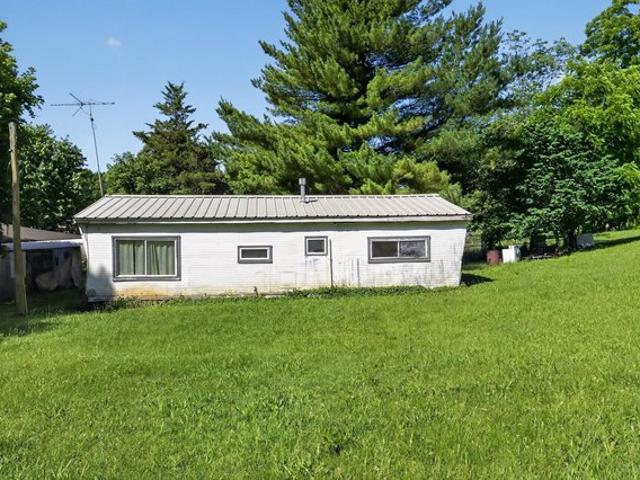 226 S Shelby St, Marengo, IN 47140