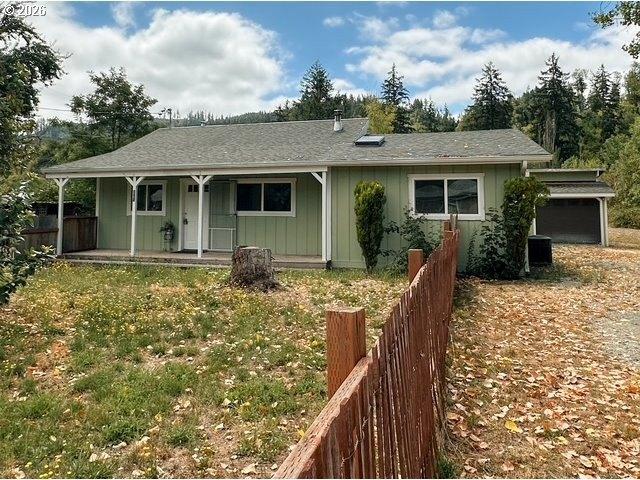 226 South Ave, Sutherlin, OR 97479