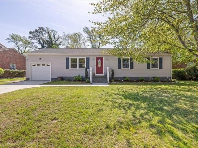 226 Saddler Dr, Newport News, VA 23608