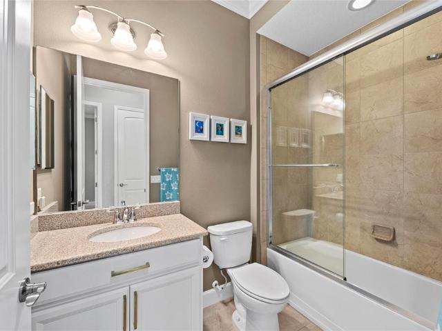 226 Sapphire Lake Dr, Unit 201, Bradenton, FL 34209 | MLS #A4683