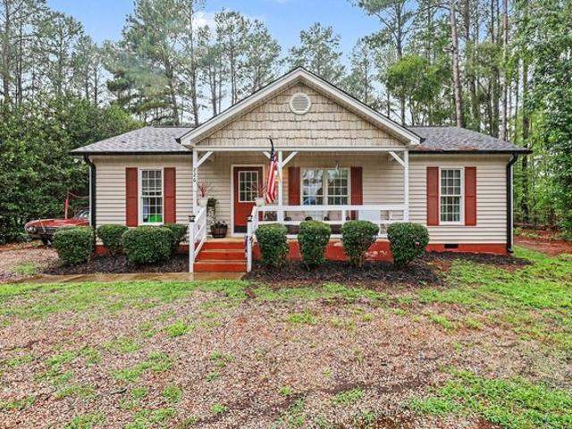 226 Shawnee Dr, Louisburg, NC 27549