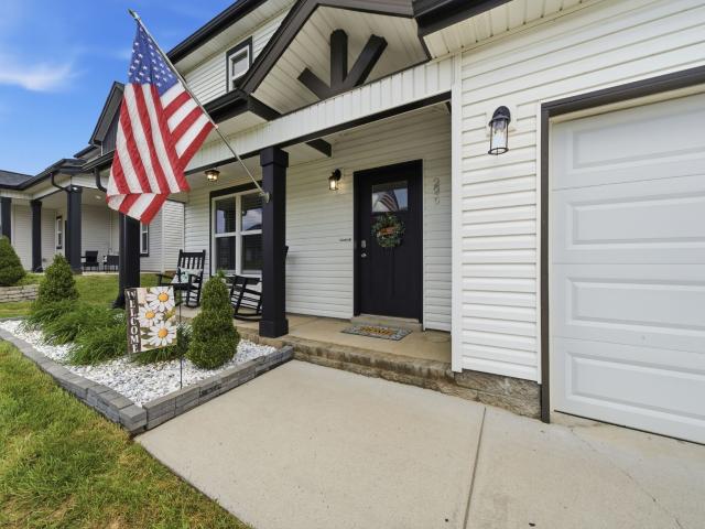 226 Stone Bluff Way