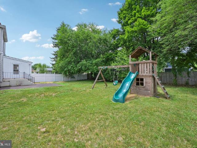 226 Robertson Avenue