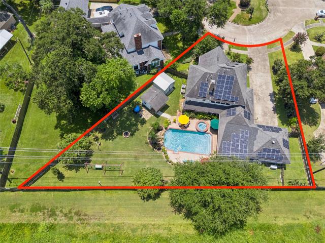 226 Rollingwood Circle