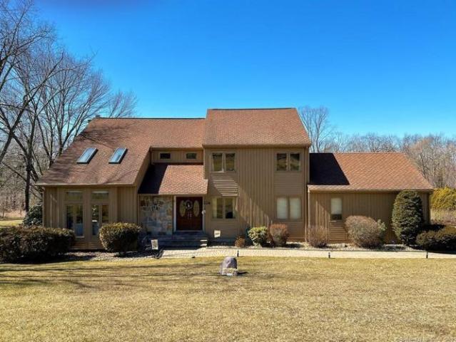 226 Rye St, East Windsor, CT 06016