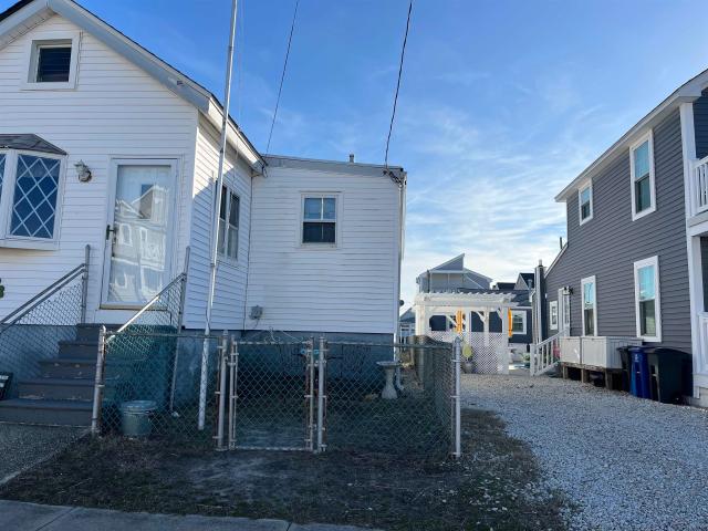226 W 15th Avenue
