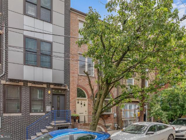 226 W Wildey Street