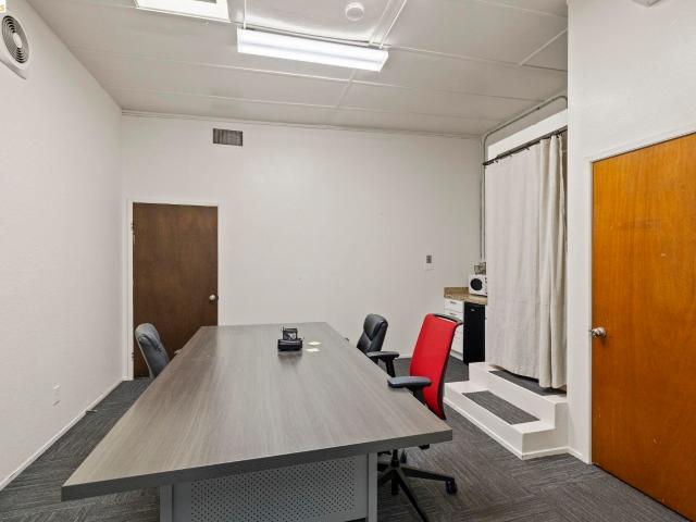 226 W Jackson