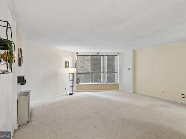 226 W Rittenhouse Sq Apt 1702, Philadelphia, PA 19103