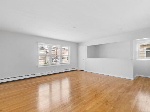 226 Webster Ave # 2