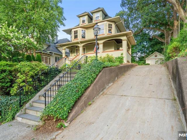 226 Whitford Avenue