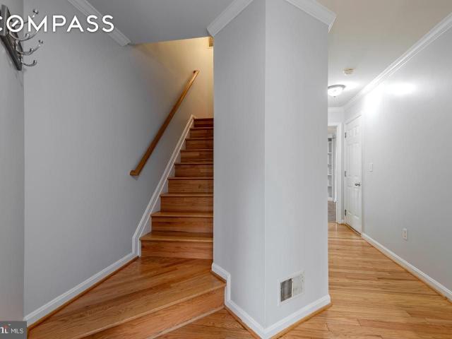 226 Wintergull Ln, Annapolis, MD