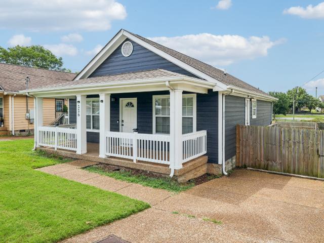 226 Treutland Ave NE