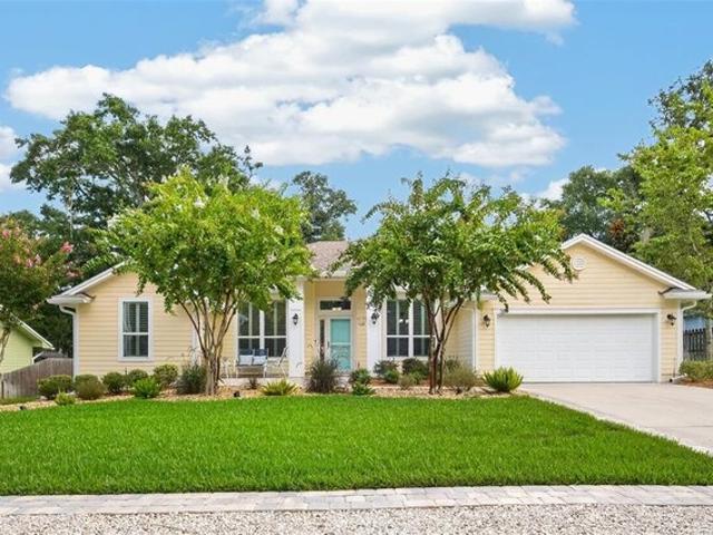 226 Vernon St, Fernandina Beach, FL 32034