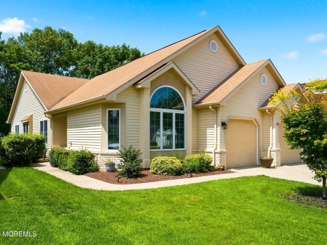 2274 Agincourt Road