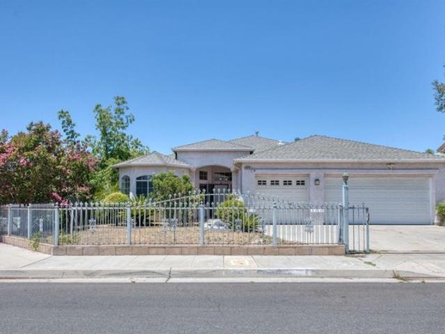 2274 S Eddy Ave, Fresno, CA 93727