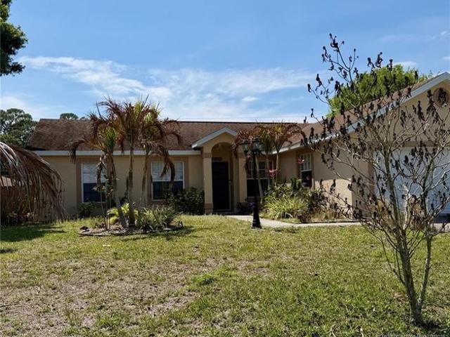 2274 SE Longhorn Ave, Port Saint Lucie, FL 34952