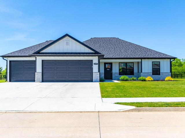 2275 n federal dr