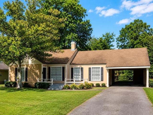 2275 Central Dr, Beaumont, TX 77706