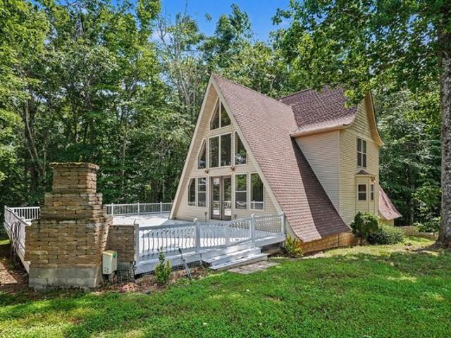 2275 Hanestown Rd, Westmoreland, TN 37186