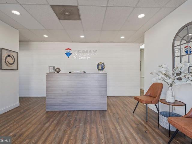 2275 Highway 33 # 308