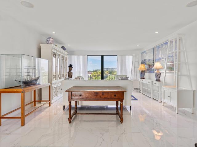 2275 S Ocean Blvd, Unit 307A, Palm Beach, FL 33480 | MLS #R11164