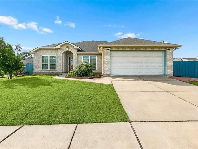 2276 N Harper Dr, Harvey, LA 70058
