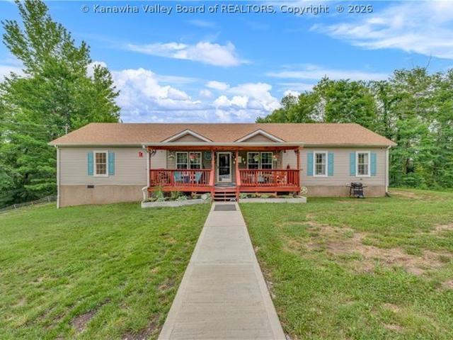 2276 1st Creek Rd, Kenna, WV 25248