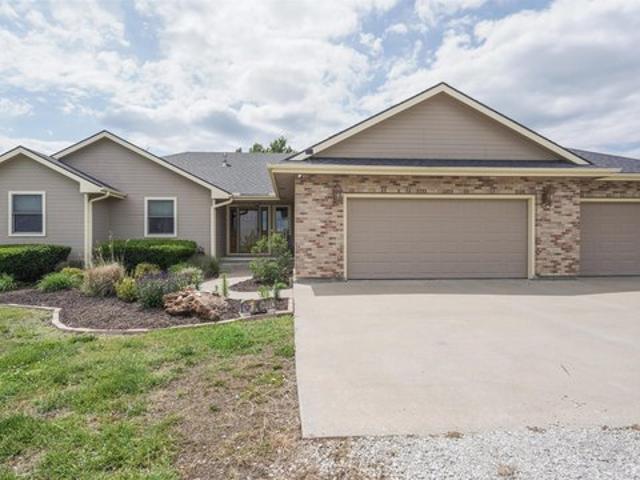 22775 N Rd, Holton, KS 66436