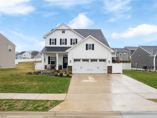 2277 Orchard Cir, Ravenna, OH 44266