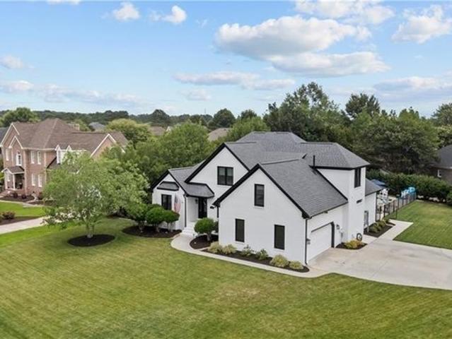 2277 Lynx Dr, Virginia Beach, VA 23456