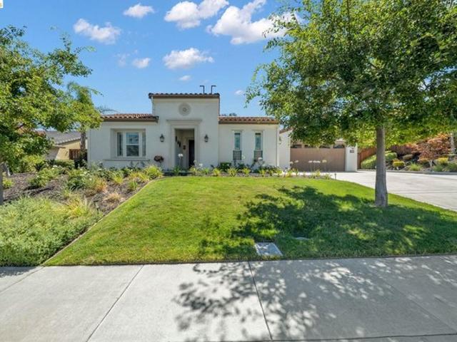 2277 Reserve Dr, Brentwood, CA 94513