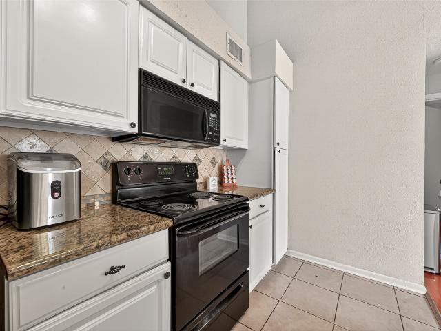 2277 S Kirkwood Rd, Unit 1002, Houston, TX 77077 | MLS #52733
