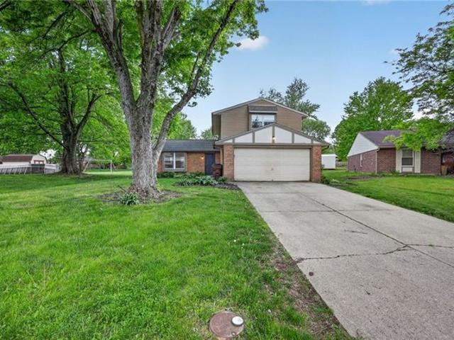 2278 Cross Village Dr, Miami Township, OH 45342