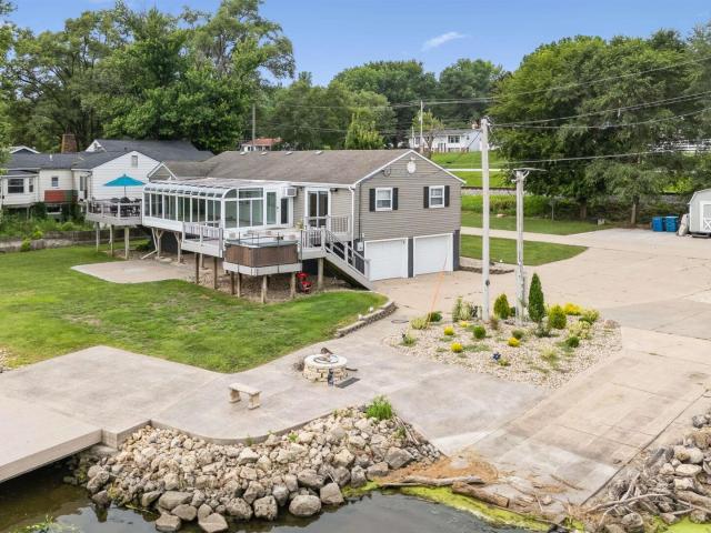 22799 great river road