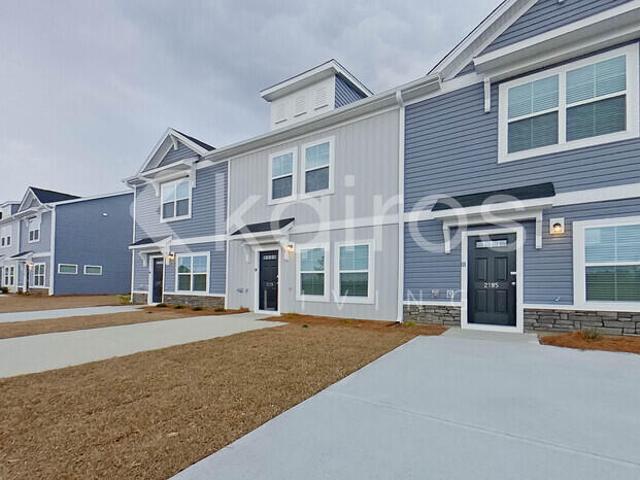 2279 Banyon Circle