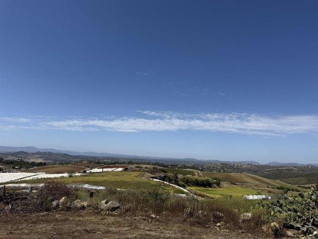 2279 Vista Grande Dr, Vista, CA 92084