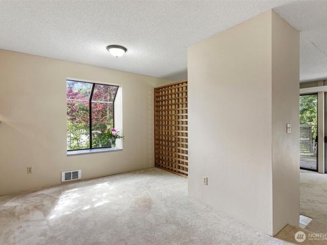 22703 Lakeview Drive # E1