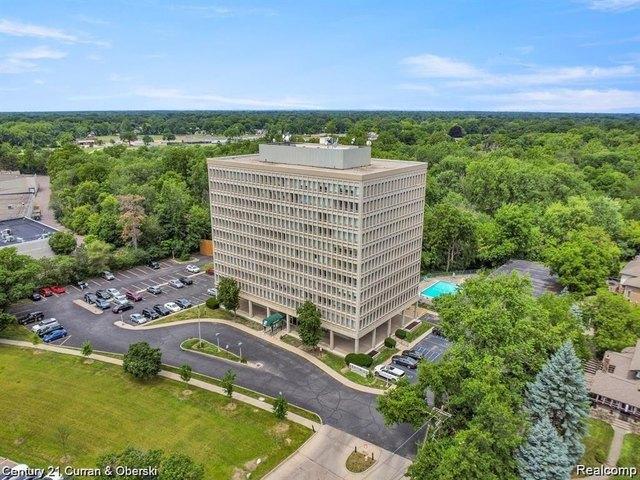 22700 Garrison St Apt 605, Dearborn, MI 48124