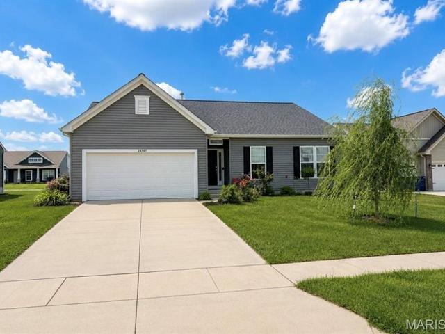 22707 Danison Dr, Warrenton, MO 63383