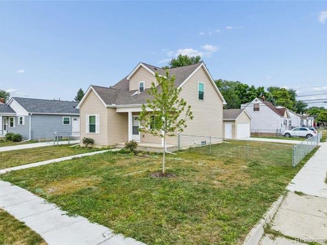 22708 Mac Arthur St, Warren, MI 48089