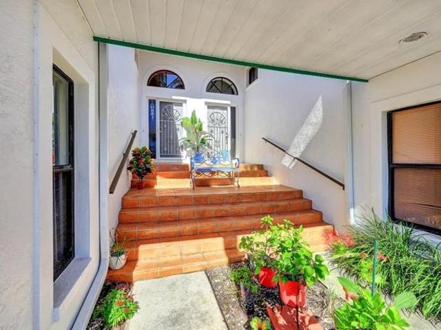2270 Anchorage Ln #C, Naples, FL 34104