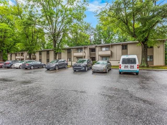 2270 Sunderland Rd Apt 12A, Winston Salem, NC 27103